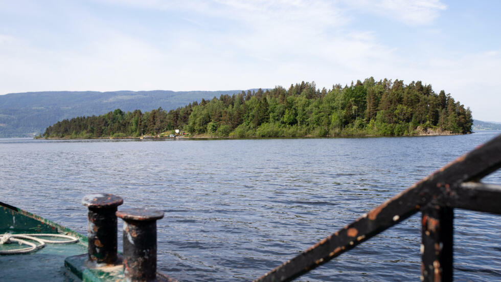 10 años después de la matanza de Utoya, la memoria colectiva noruega ...