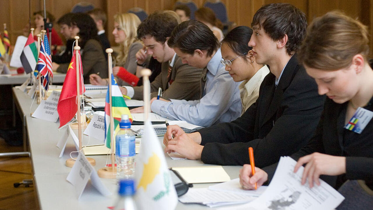 PIMUN : une simulation des Nations unies enfin à Paris - Reportage ...