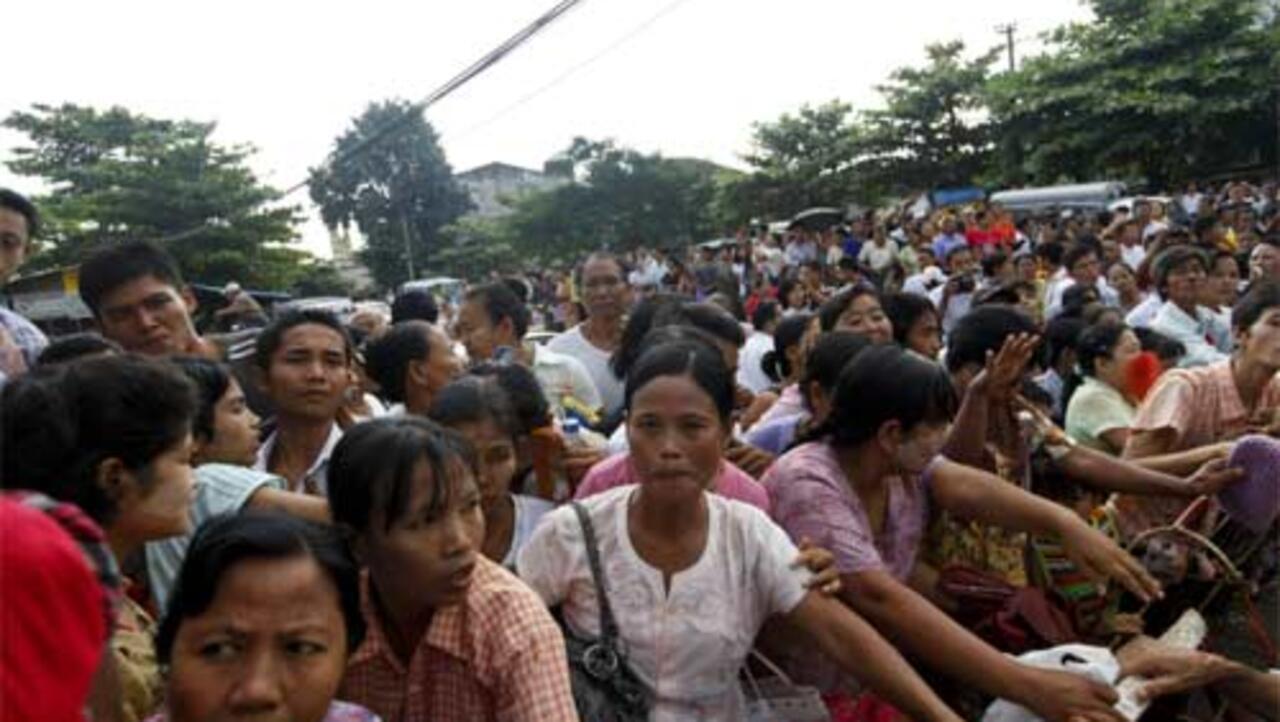 Myanmar releases first batch of amnestied prisoners