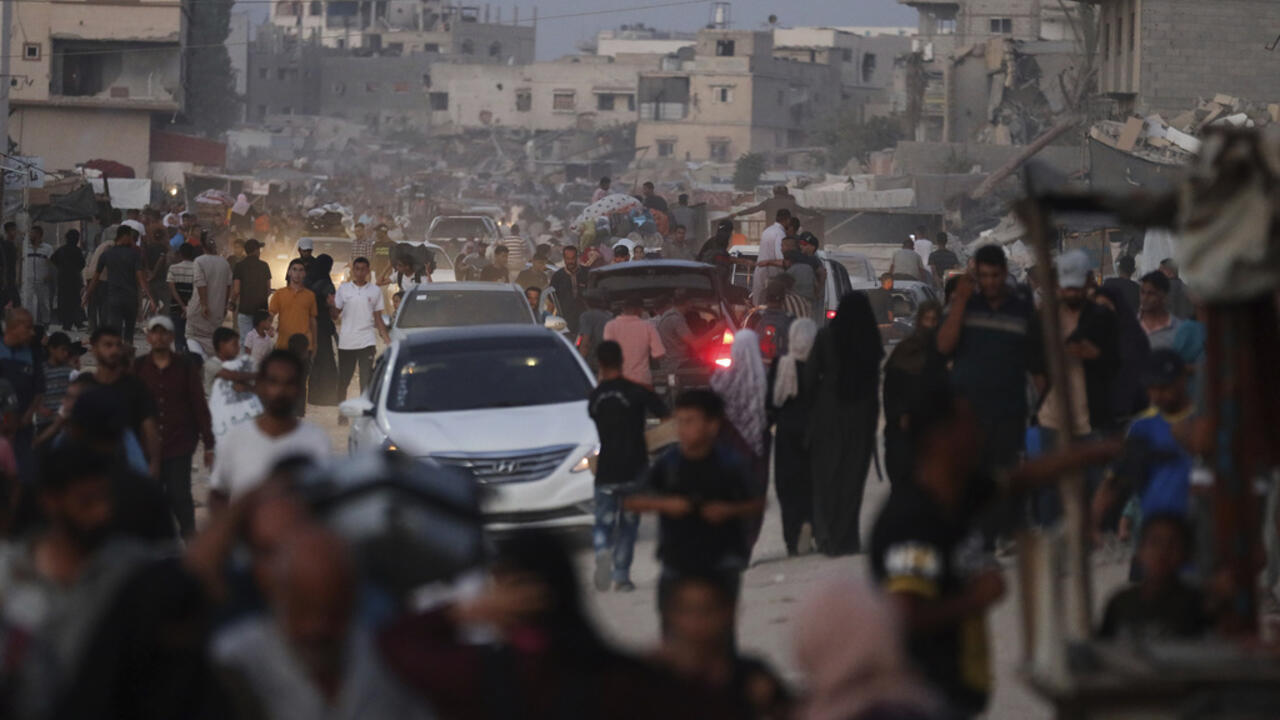 Israel insta palestinianos a sair de Gaza