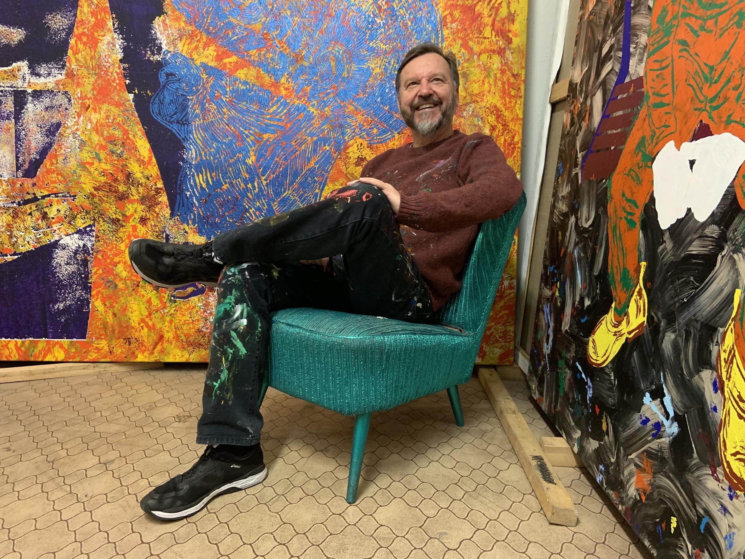 Alex Flemming expõe todas as cores do "Apocalipse" contemporâneo em Berlim