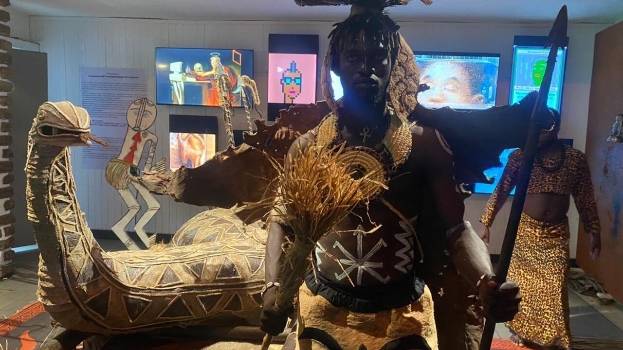 Cameroun: un festival rend hommage à un serpent mythologique pour les ...