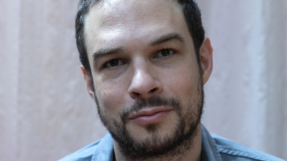 Arthur Dreyfus, un nouveau roman qui prend son destin en main(s) - Sur ...