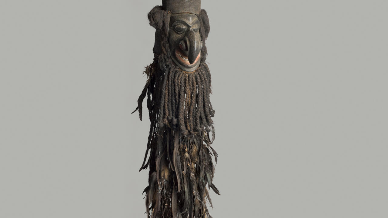 "Beloved Hair: Trophies and Trifles" at Paris Quai Branly museum ...