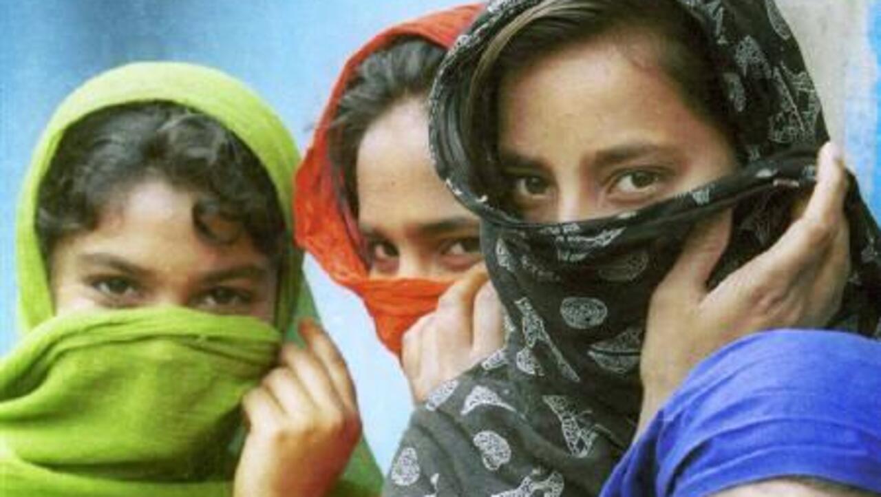 Bangladesh's Biharis - from refugee camps to voting rights ...