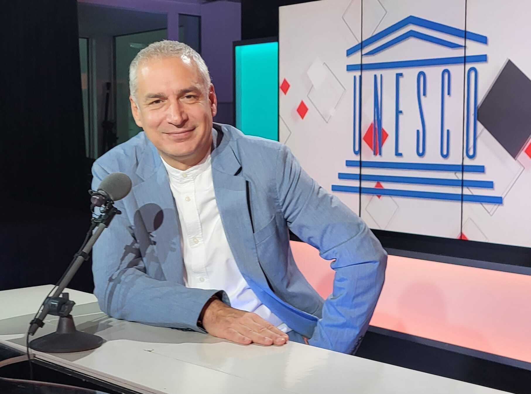 El chileno Ernesto Ottone, cultura en tiempos revueltos - El Invitado ...