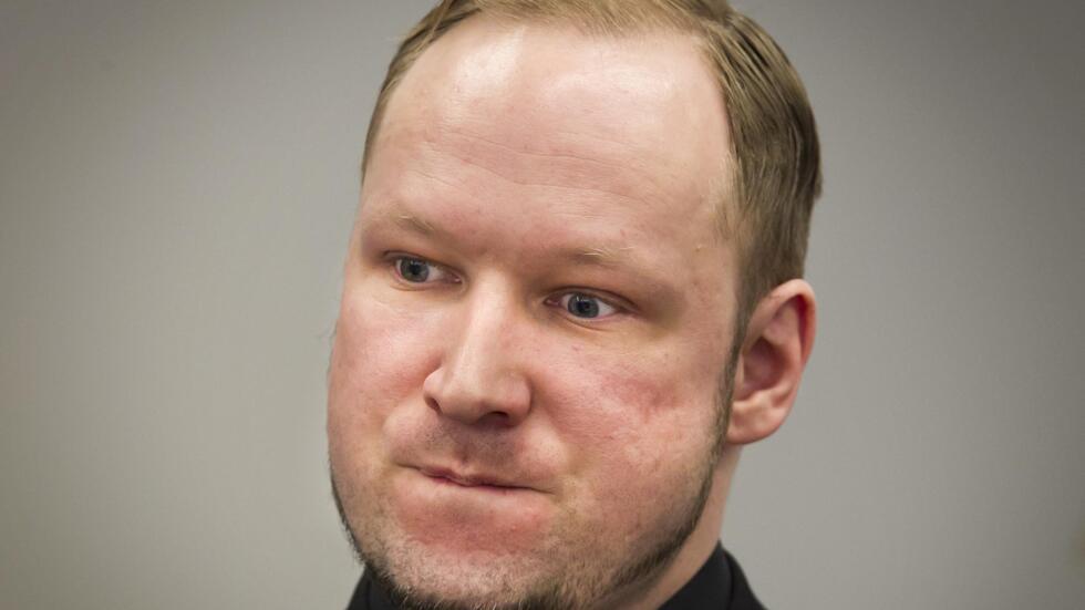 Anders Behring Breivik condamné à 21 ans de prison, au minimum