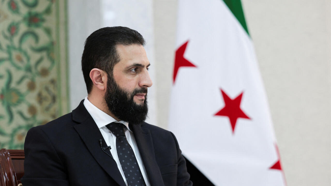 Syrie: le président par intérim Ahmed al-Charaa annonce son nouveau ...