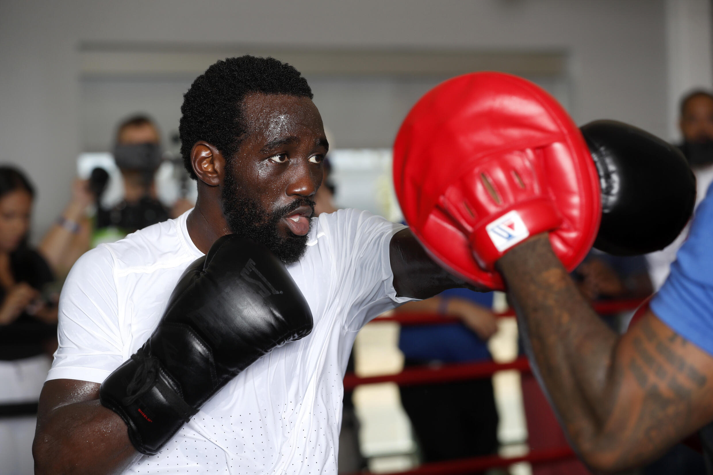 Boxe: Crawford et Spence Jr veulent chacun marquer l'histoire en ...