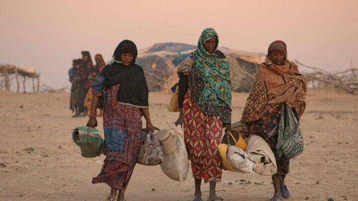The drought-hit Niger villagers 'walking on water' too hard to reach