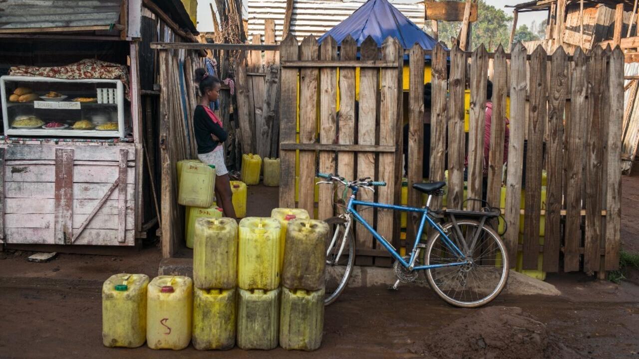 Le Camerounais Farmer Tantoh récompensé par le prix Earthna pour son ...