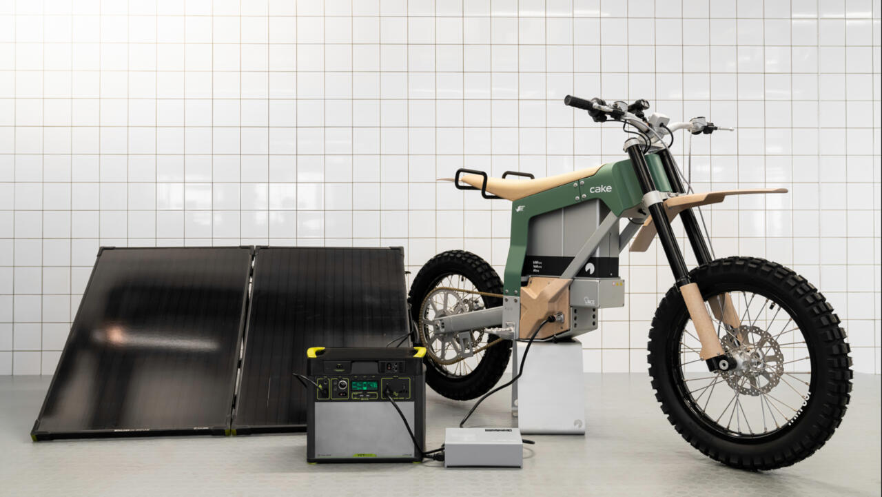 Solar-powered motorbikes: climate-friendly tool to fight poaching in Africa