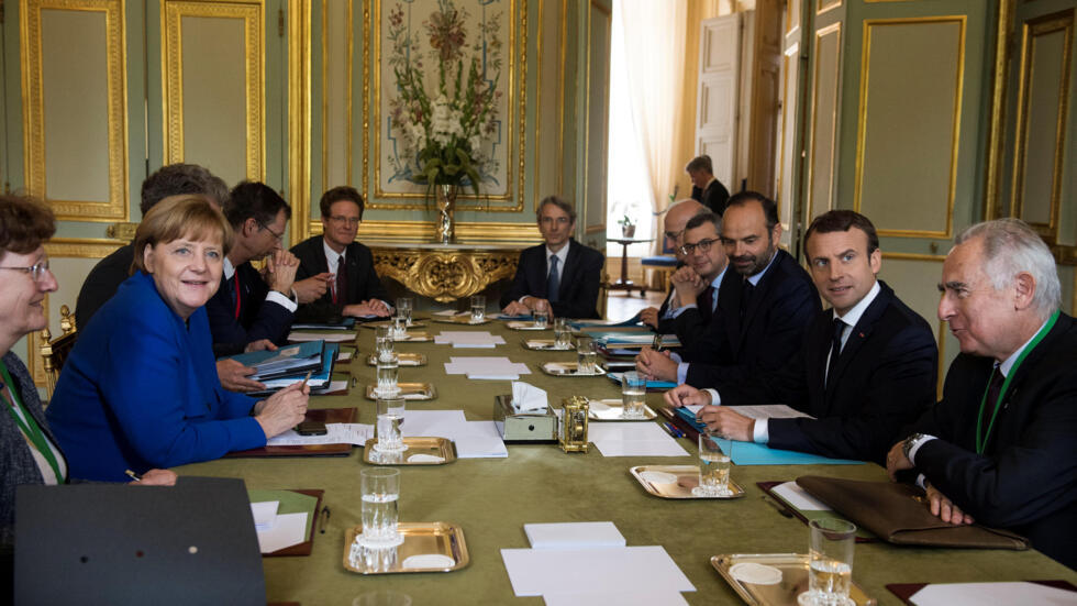 Macron and Merkel put defence at heart of Paris-Berlin alliance