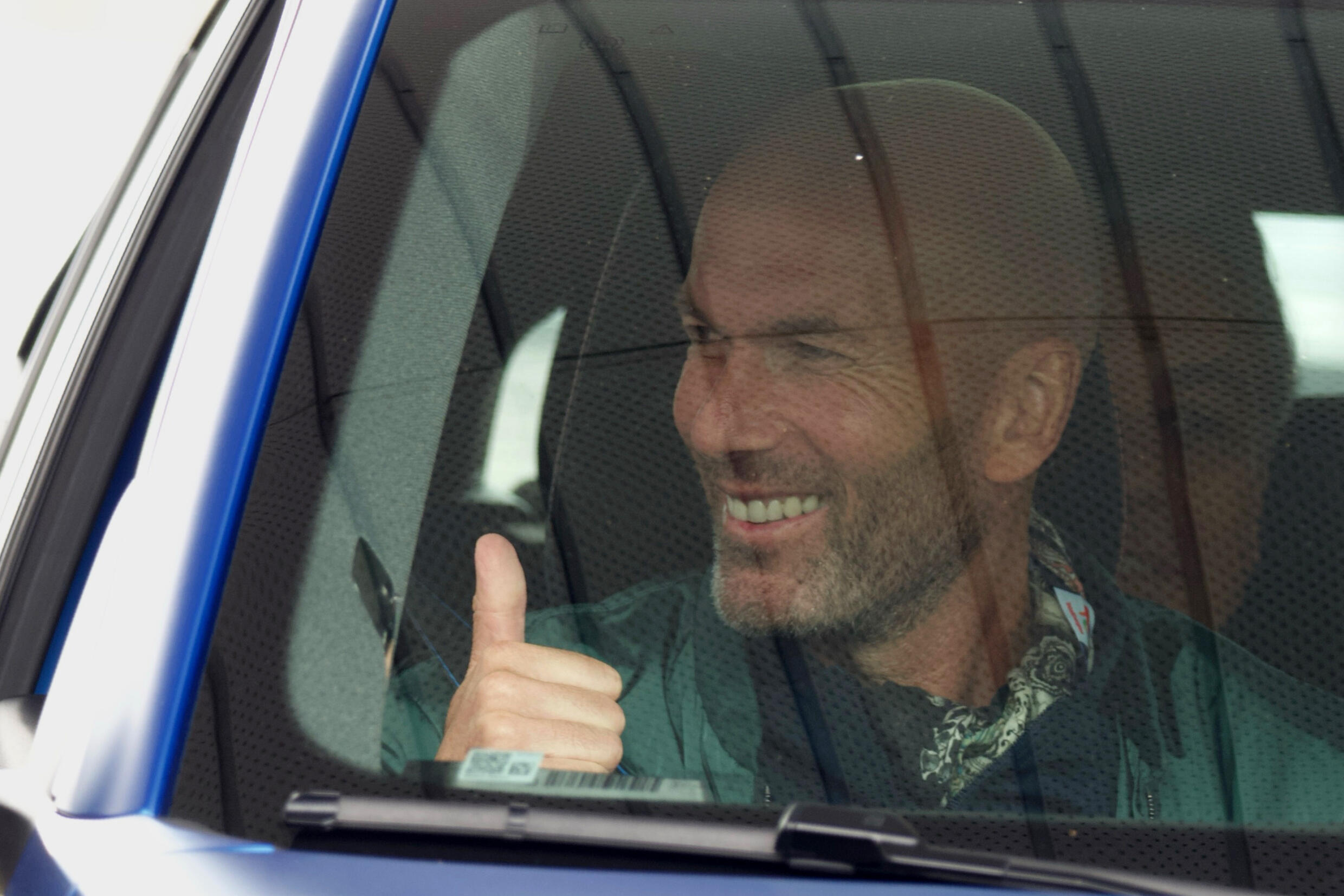 Football great Zidane kicks off Le Mans 24 Hours