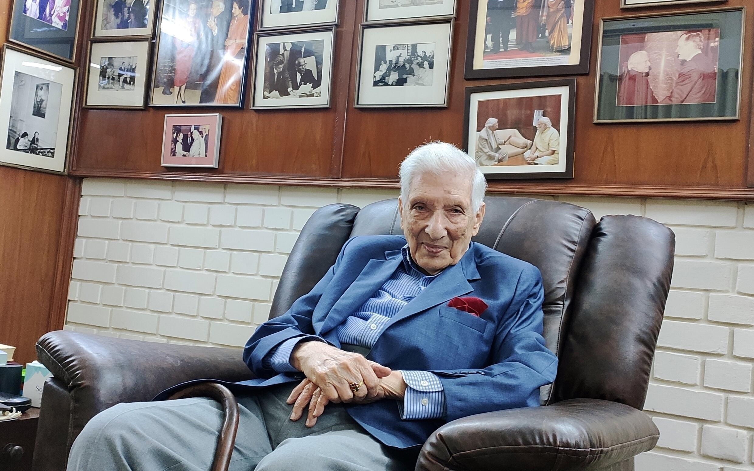 Inde: 75 ans d'histoire à travers le regard de trois générations