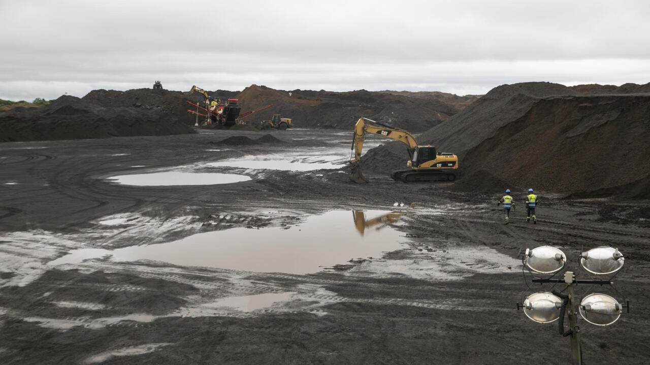 In Gabonese city, the two faces of a mining boom - RFI