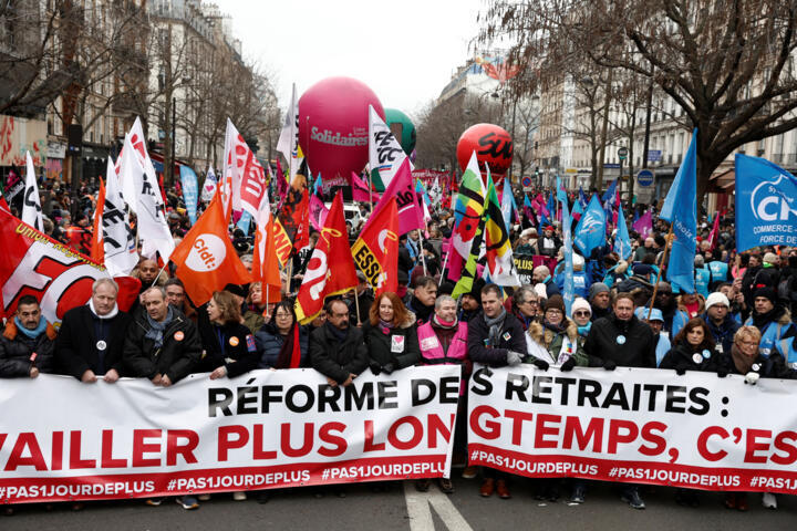Why French trade unions wield political clout despite low membership - RFI