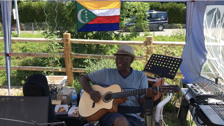 Tour de France: Ben, le guitariste comorien de la Grande Boucle