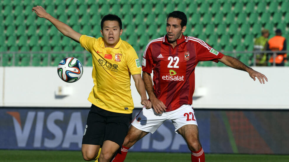 Égypte: l'ancien international Mohamed Aboutrika retiré d'une liste de ...