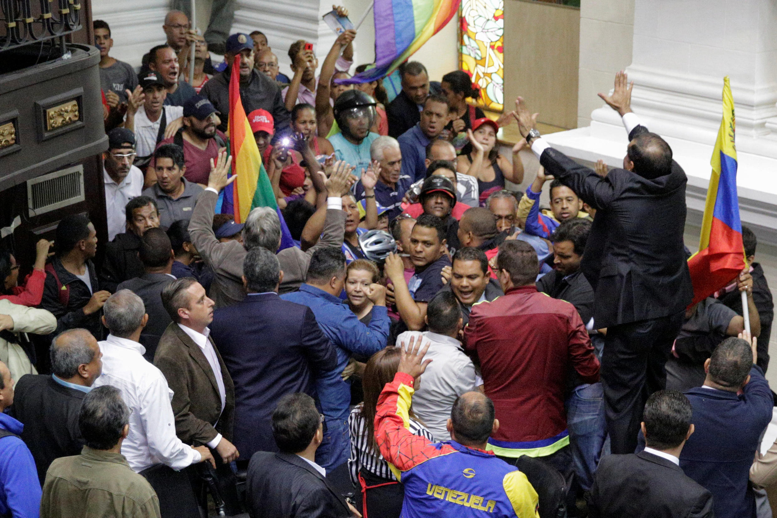 A la Une: crise politique au Venezuela