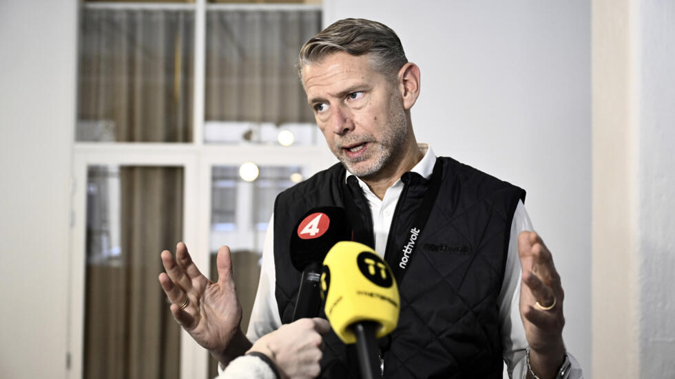 Suède: le patron de Northvolt démissionne après la faillite de l'espoir ...