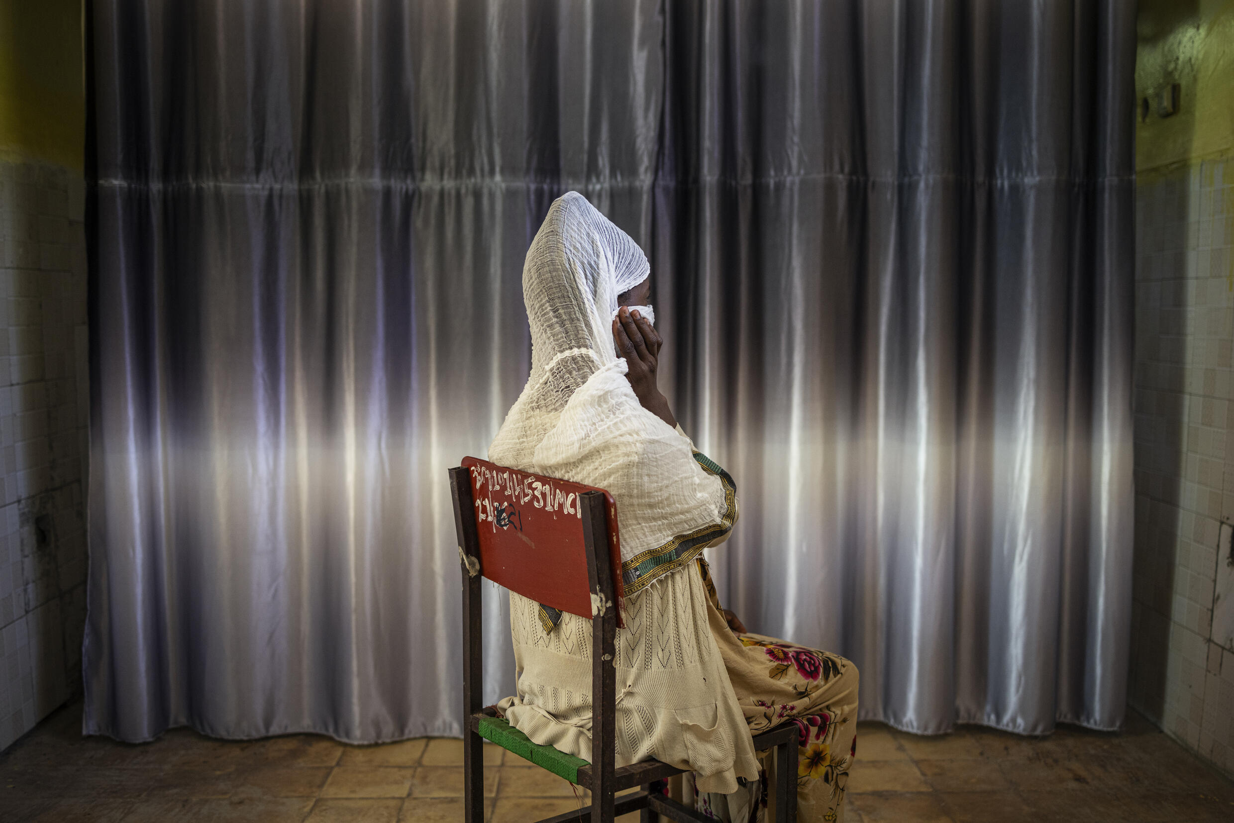 Sobrevivientes de violaciones en la guerra de Tigré relatan sus atroces ...