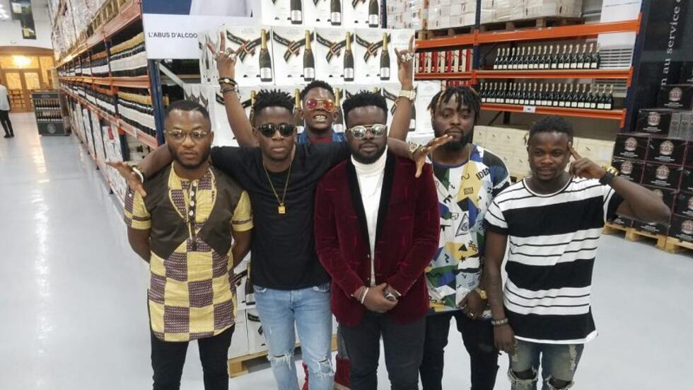 Spéciale Cameroun et La Plus Grande Discothèque d'Afrique - Couleurs ...