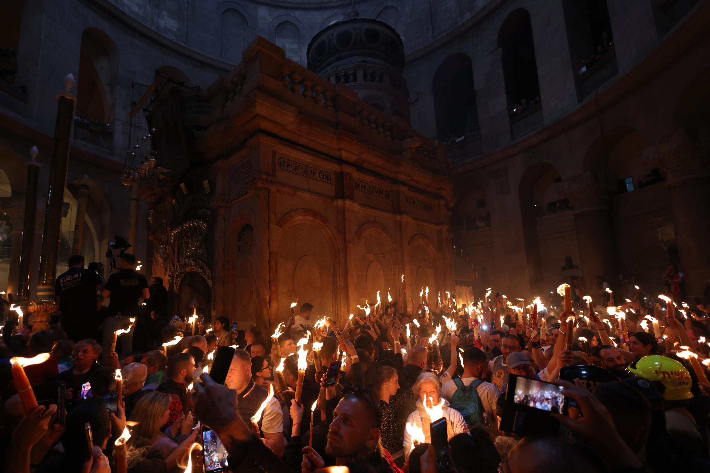 Thousands in Jerusalem for Orthodox Easter 'Holy Fire' rite