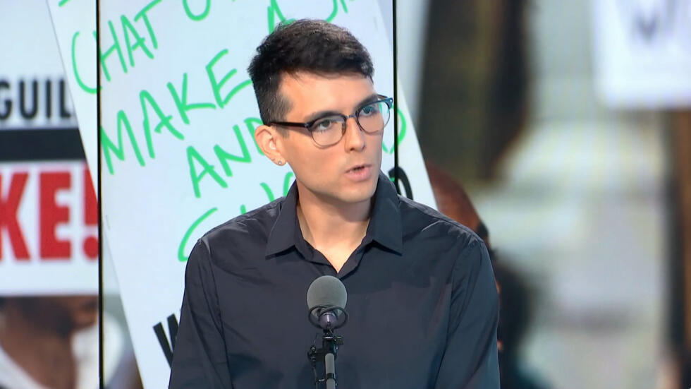 Irrumpe un nuevo ejército de proletarios digitales al servicio de la ...