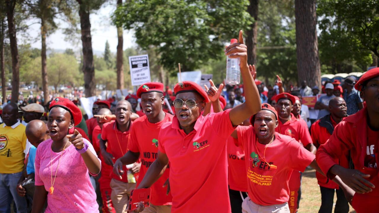 Afrique du Sud: des milliers de manifestants contre la corruption - RFI