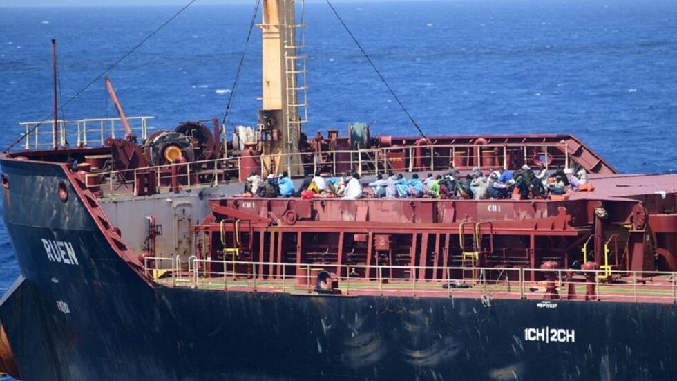 La marine indienne reprend le navire MV Ruen à des pirates somaliens