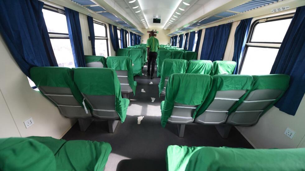 Nigeria: le train moderne entre Lagos et Ibadan - Reportage Afrique