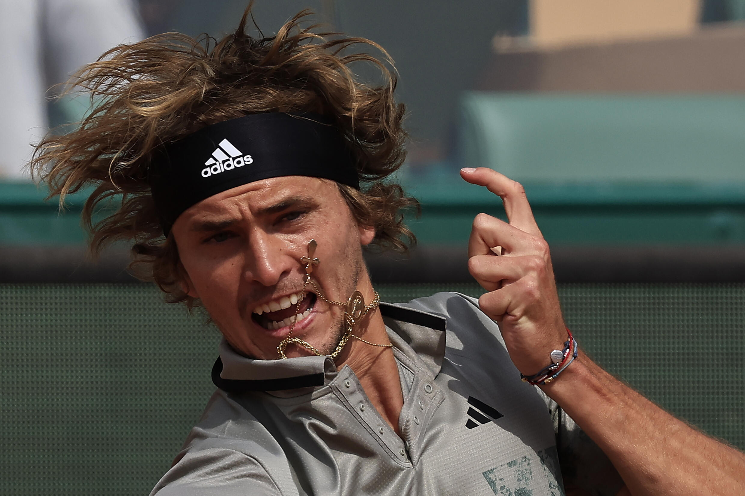 Monte-Carlo: Ruud bataille mais passe, Zverev pousuit sa route