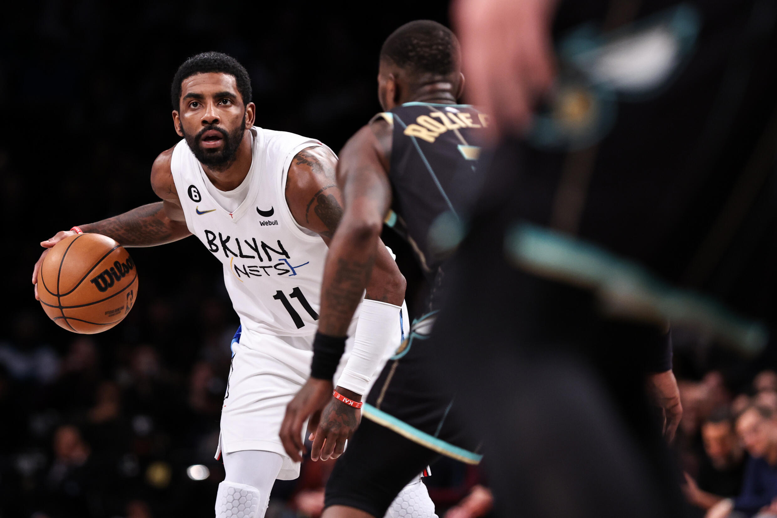 Irving y Giannis se lucen en los tabloncillos de la NBA