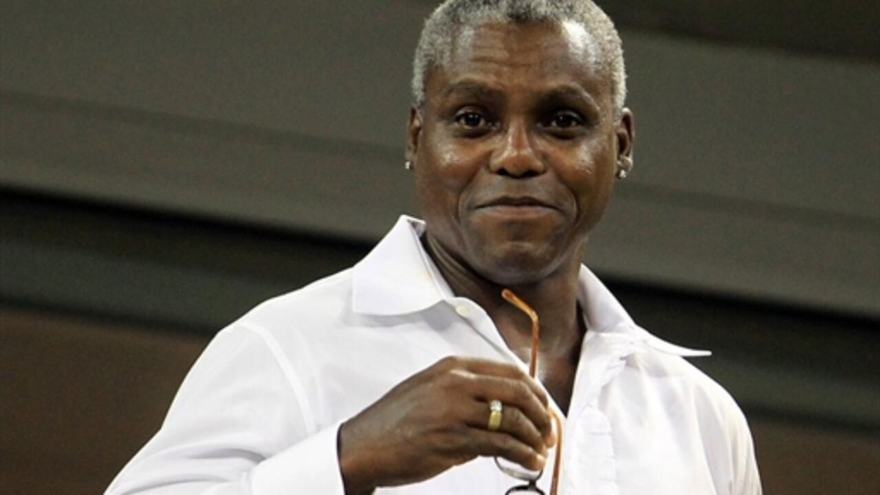 Etats-Unis: Carl Lewis se lance dans la course au Sénat