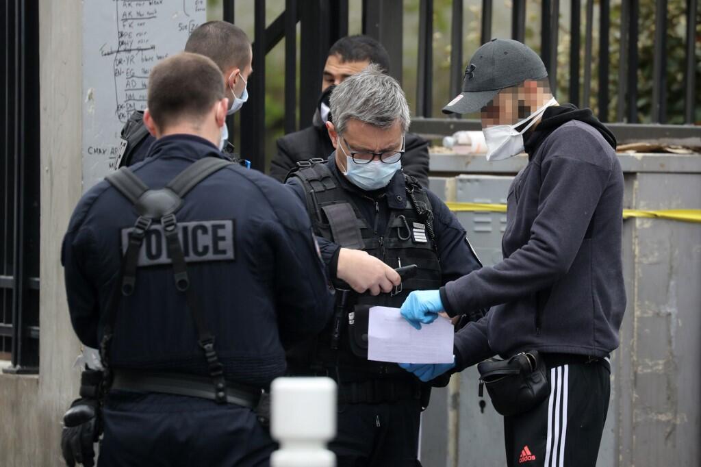 Paris police unit dissolved as probe uncovers extortion, drug racket