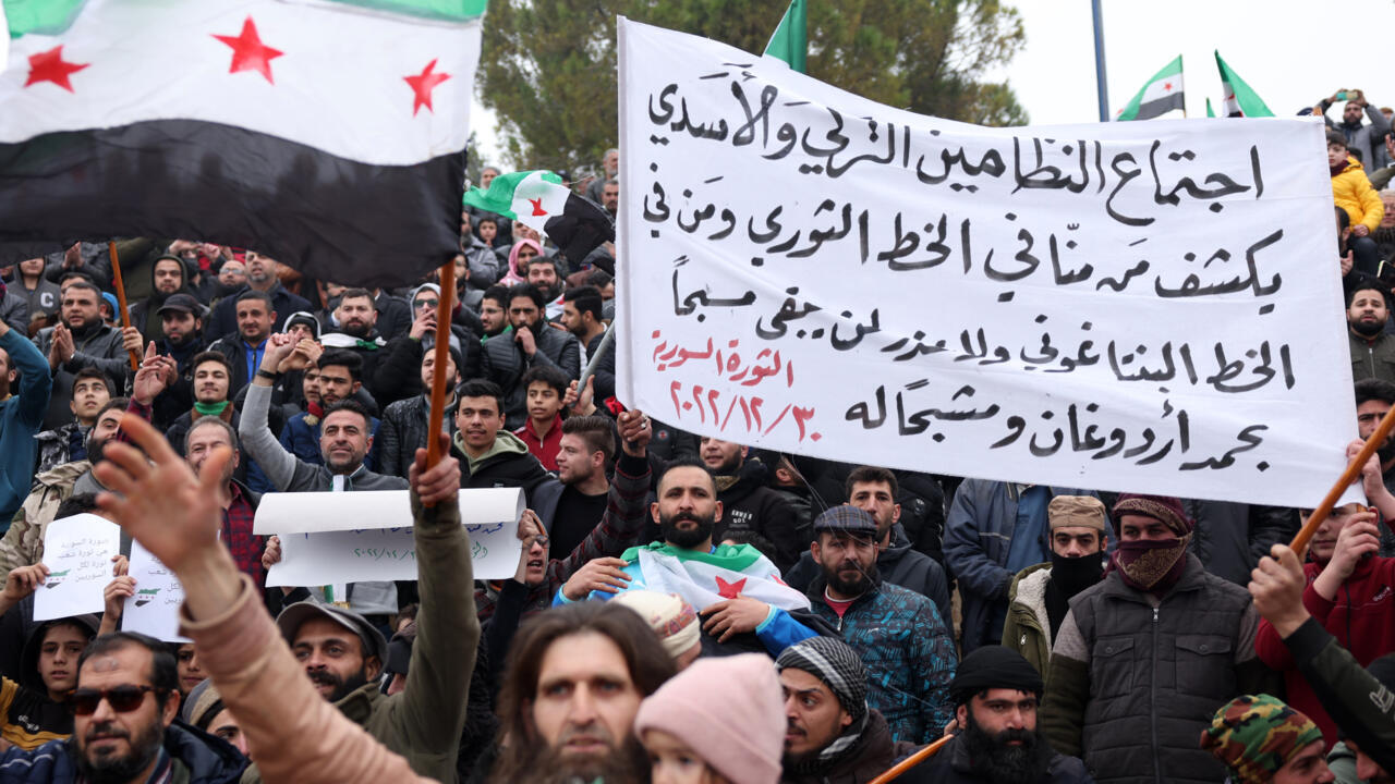 Hundreds of Syrians protest signs of Damascus-Ankara thaw