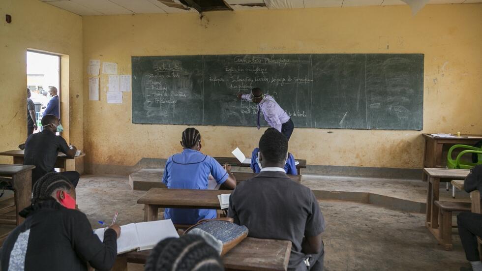 Cameroun: les enseignants grévistes appellent à quatre jours d’«école ...