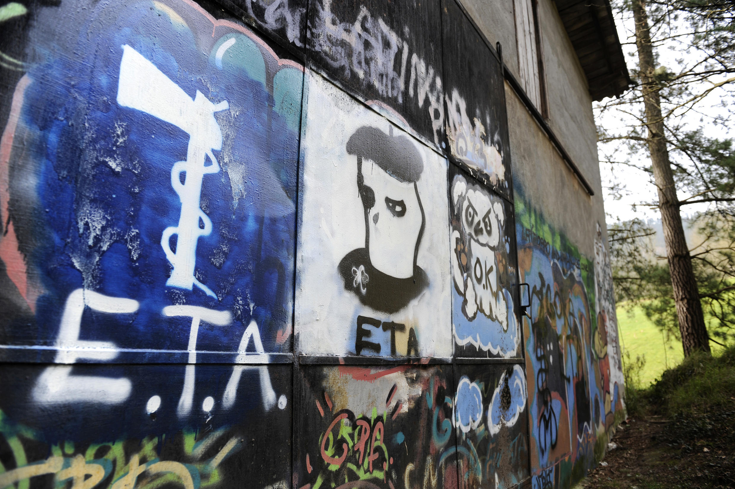 Police find alleged Eta arms cache in French Basque town