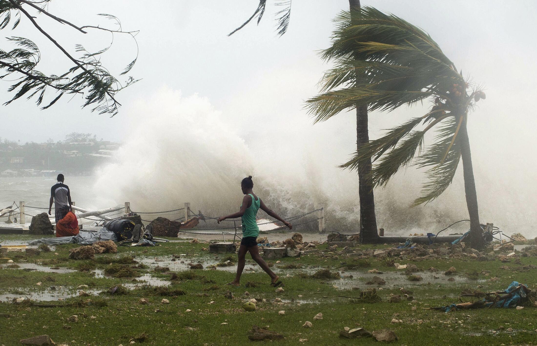Vanuatu: l'inquiétude des secours après le passage du cyclone Pam