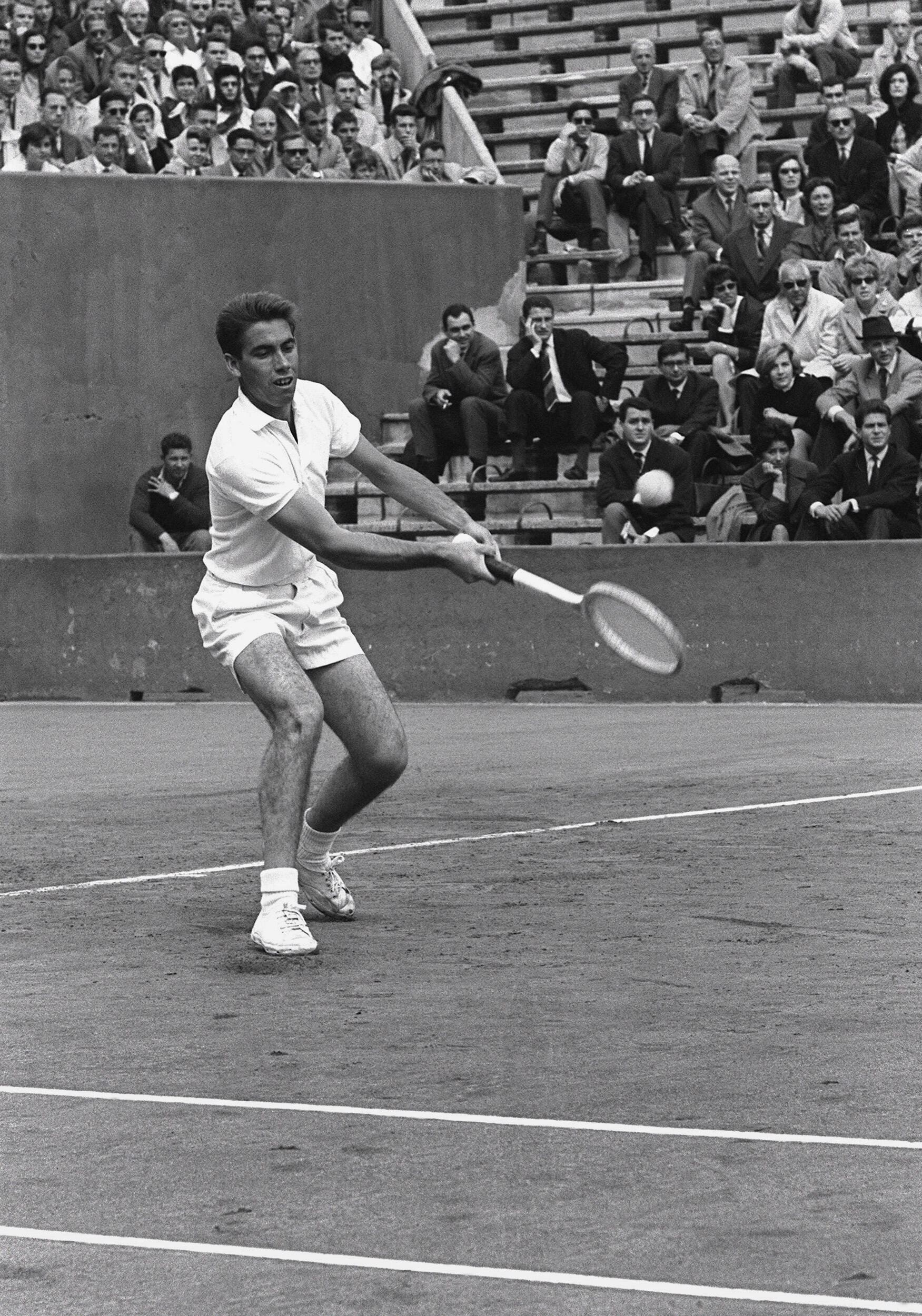 Manolo Santana, Spain's first Wimbledon winner, dies at 83