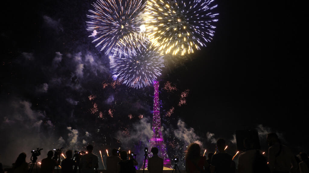 França comemora 14 de julho "com menos incidentes" do que em 2022