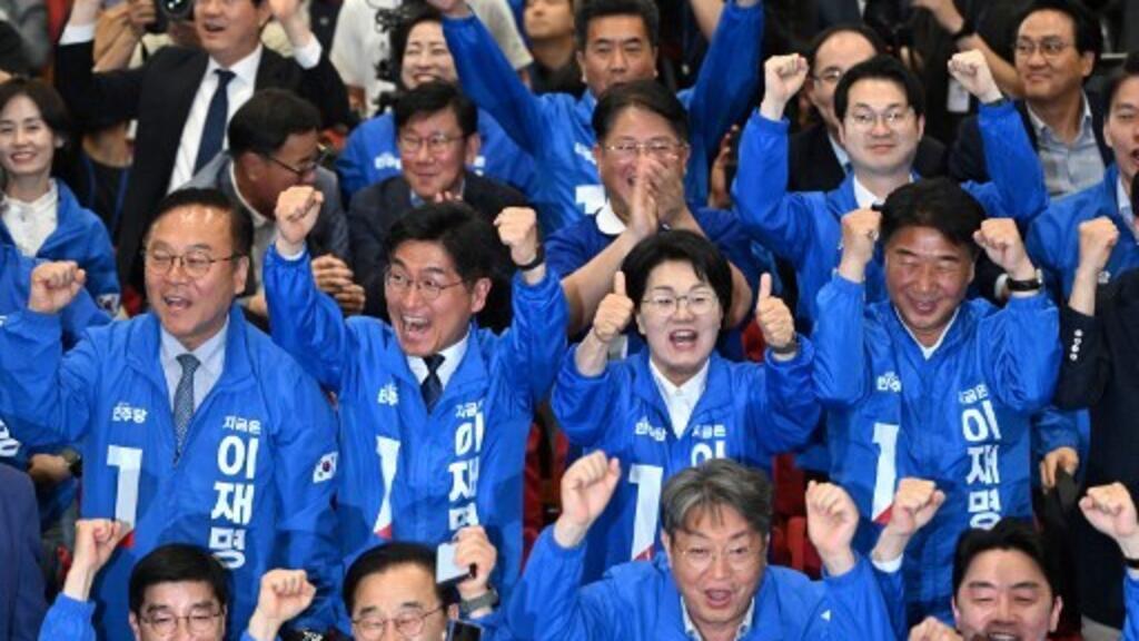 Bầu tổng thống Hàn Quốc : Chiến thắng áp đảo của ứng cử viên cánh trung tả