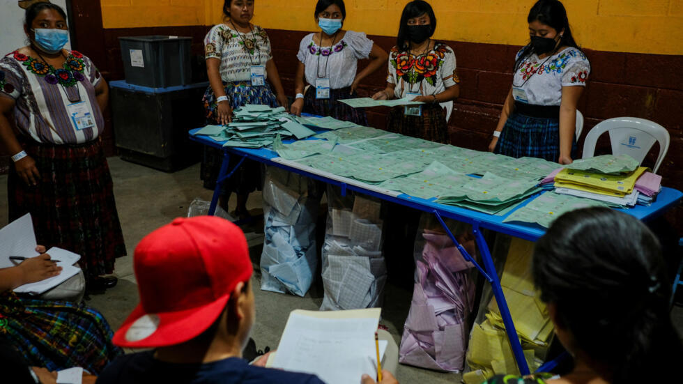 “El voto nulo es la opción que llegó en primer lugar con el 17%, por ...