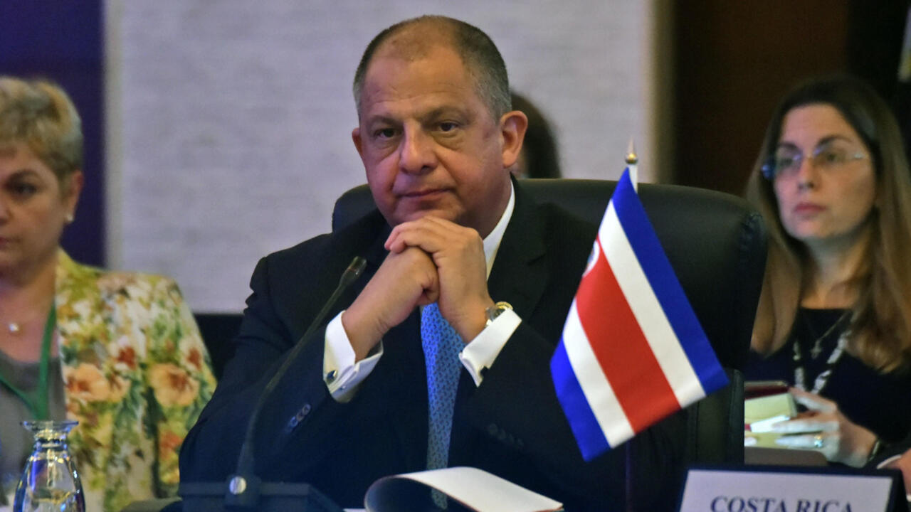 Parlamento cuestiona la probidad del presidente de Costa Rica ...