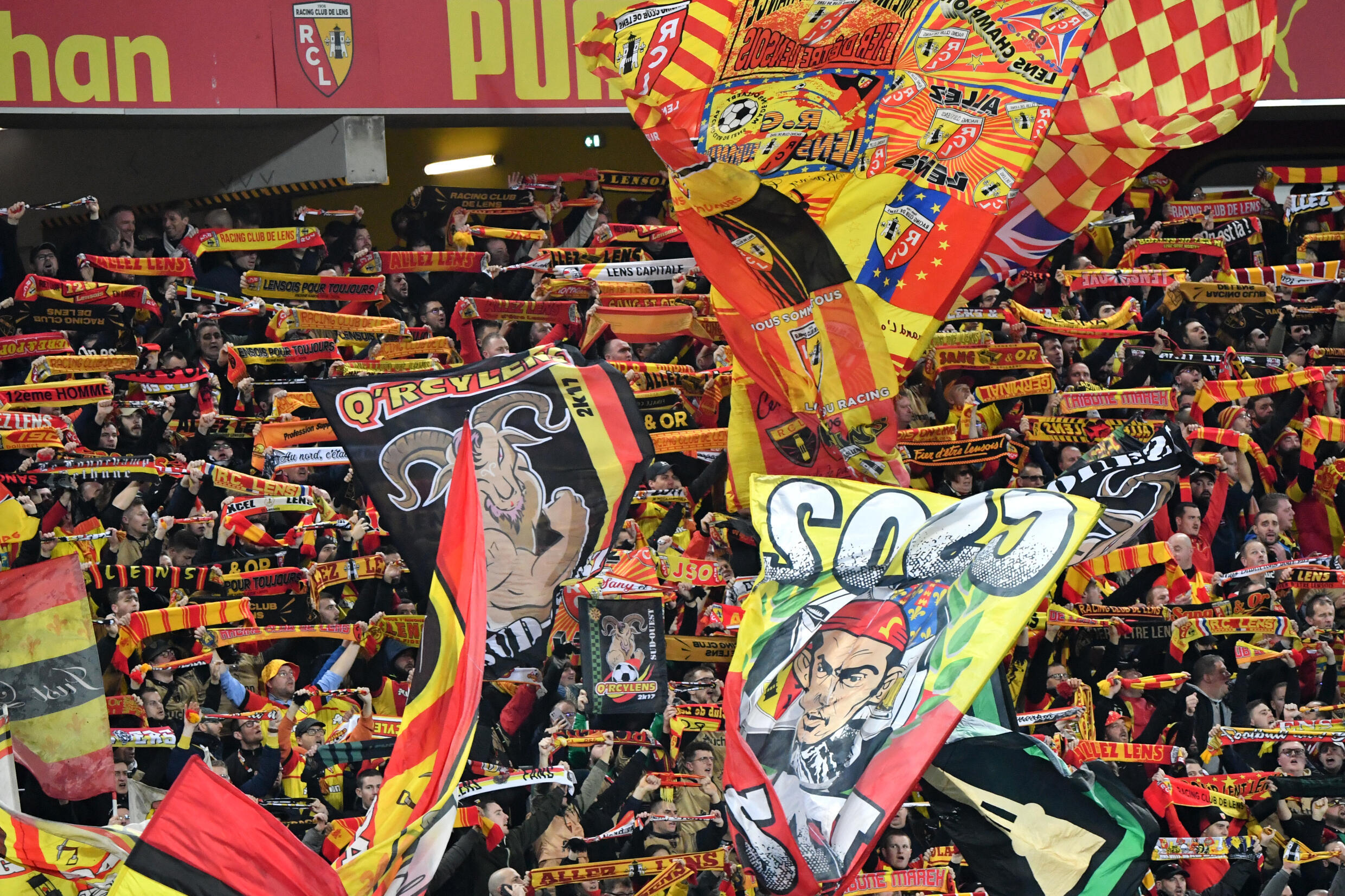 L1: le stade Bollaert, citadelle imprenable du RC Lens