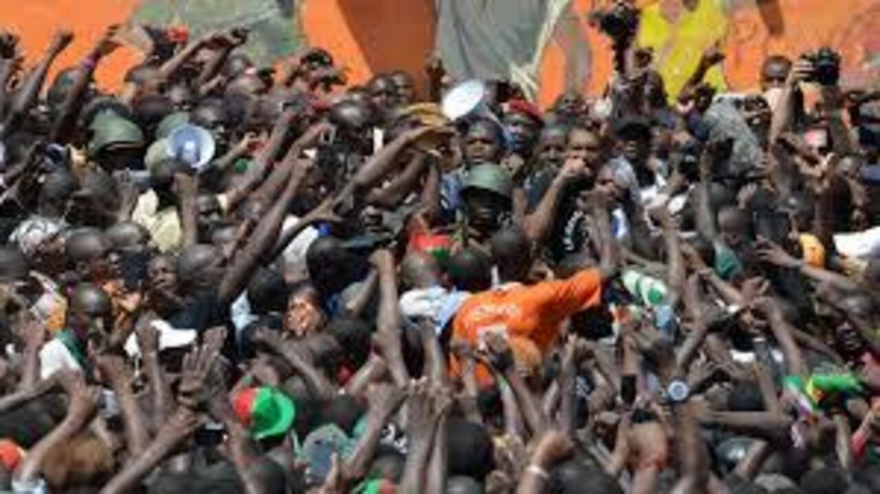 Sukaaɓe e darnde maɓɓe e baŋŋe dawro (poltik) - Ko mbiiɗon?