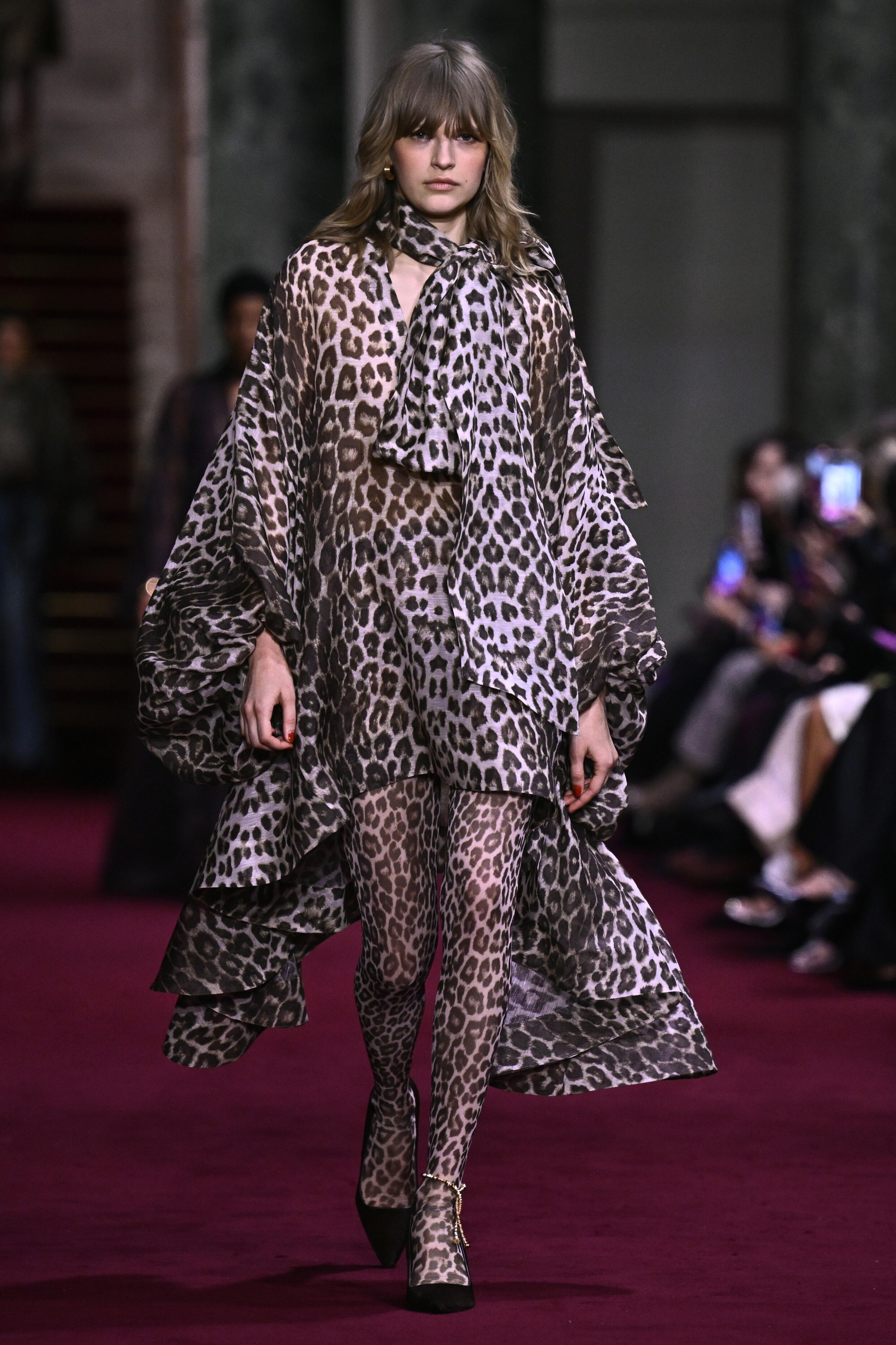 Lo chic al estilo australiano en París de la mano de Zimmermann