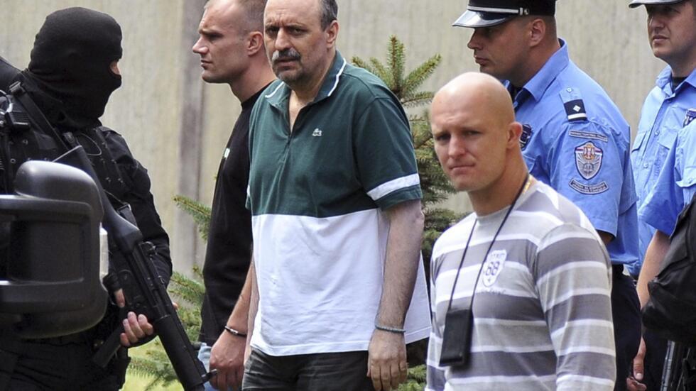 War crimes suspect Hadzic refuses to plea