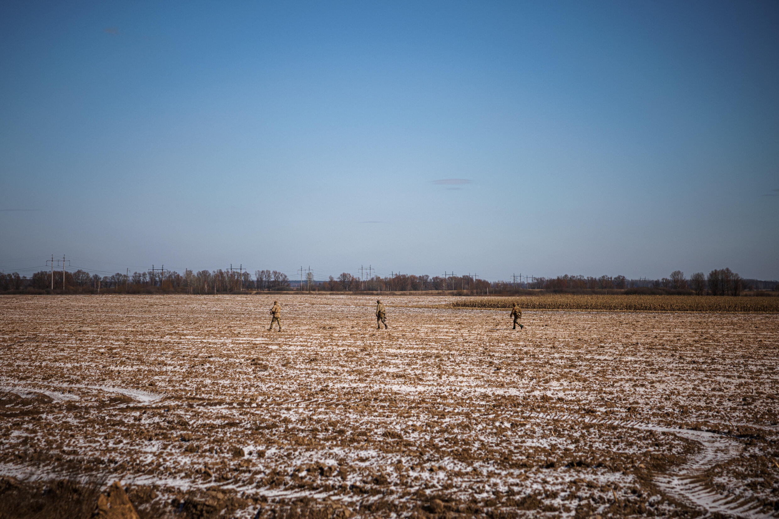 No man's land: Russians lurk in fields at Kyiv's gate